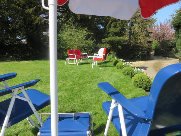 The Classic Car Collection: Metal Fold Up Chairs & Coolboxes – swingOramic